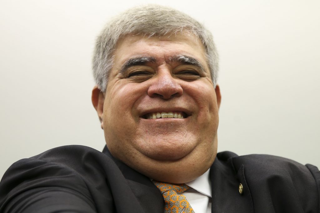 Marun usa BB e CEF para chantagear governadores