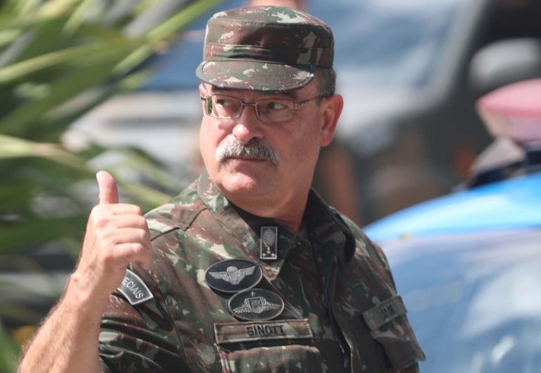 No Sul, general defende que população não saia de casa