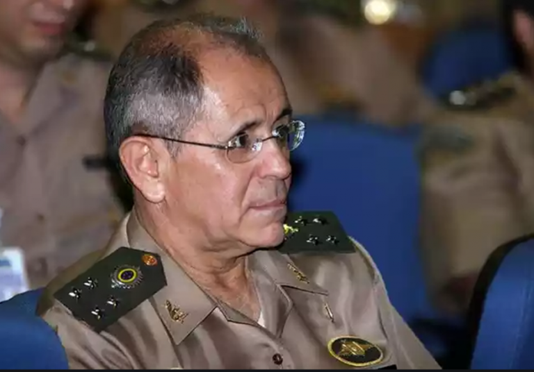 “É uma insensatez a apologia perigosa à intervenção militar”, diz ...