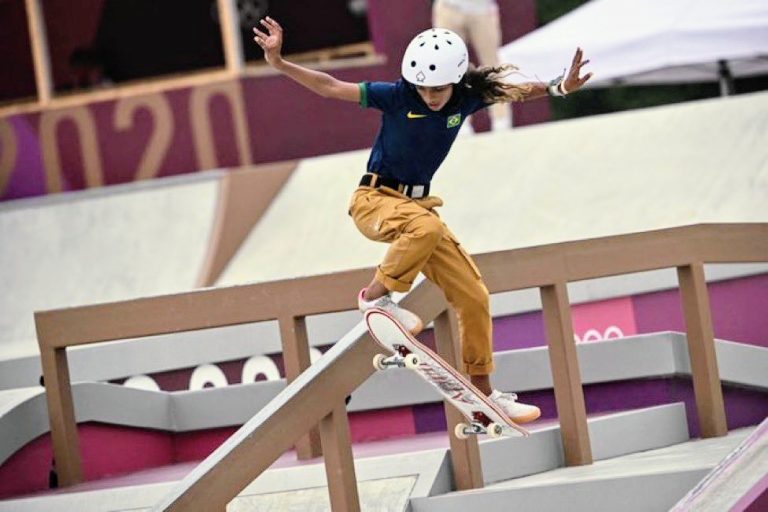 Rayssa Leal, a mais jovem medalhista olímpica do Brasil