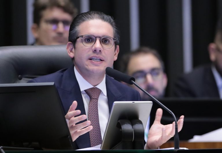 Hugo Motta barra circo bolsonarista armado para defender a impunidade ...