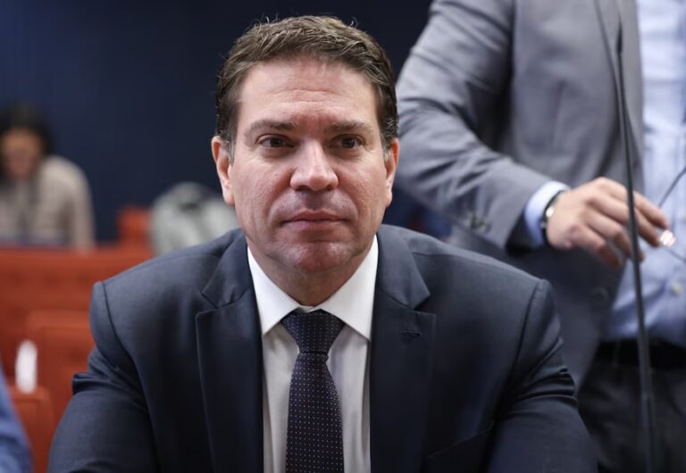 Ramagem se esconde em Miami após ser condenado a 16 anos de prisão pelo STF