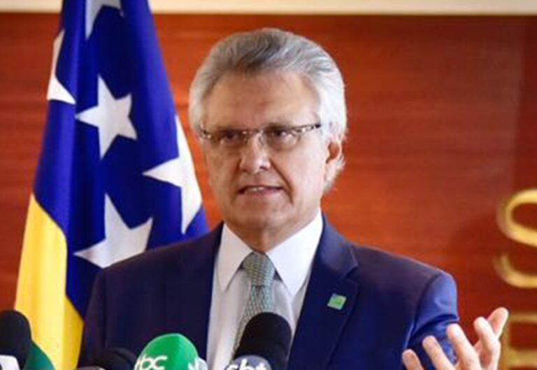 Caiado ignora Flávio Bolsonaro e troca de partido para ser “candidato a ...